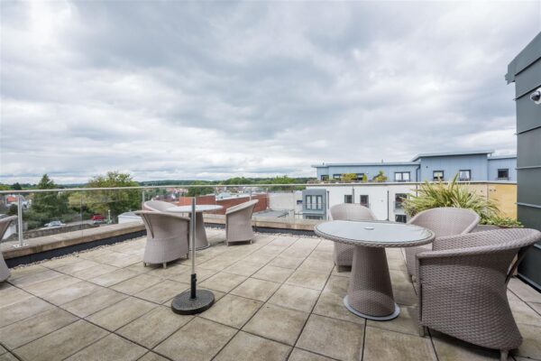 Retirement Homes In Edinburgh | McCarthy Stone Resales